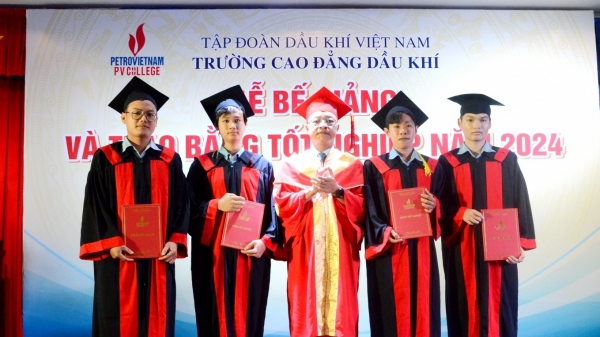 PV College bế giảng và trao bằng tốt nghiệp Trung cấp khóa 2021-2023